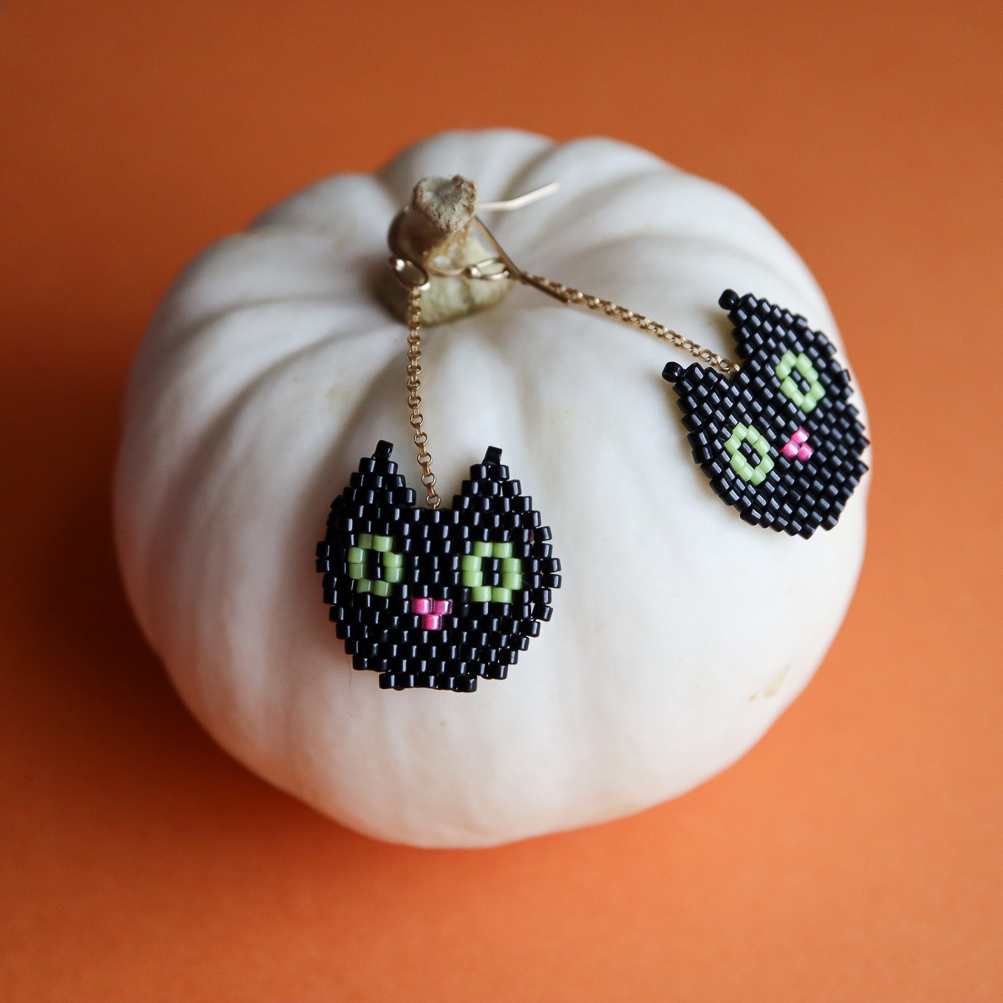 Black Cat Brick Stitch Pattern - FREE instant download – Snails and ...